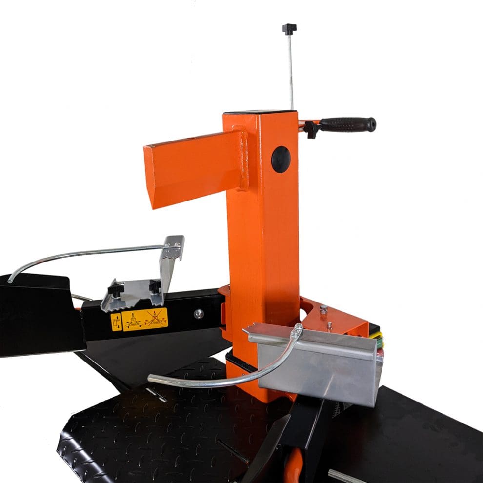 8 Ton Electric Vertical Log Splitter 3000 Watt FM8VE | Forest Master