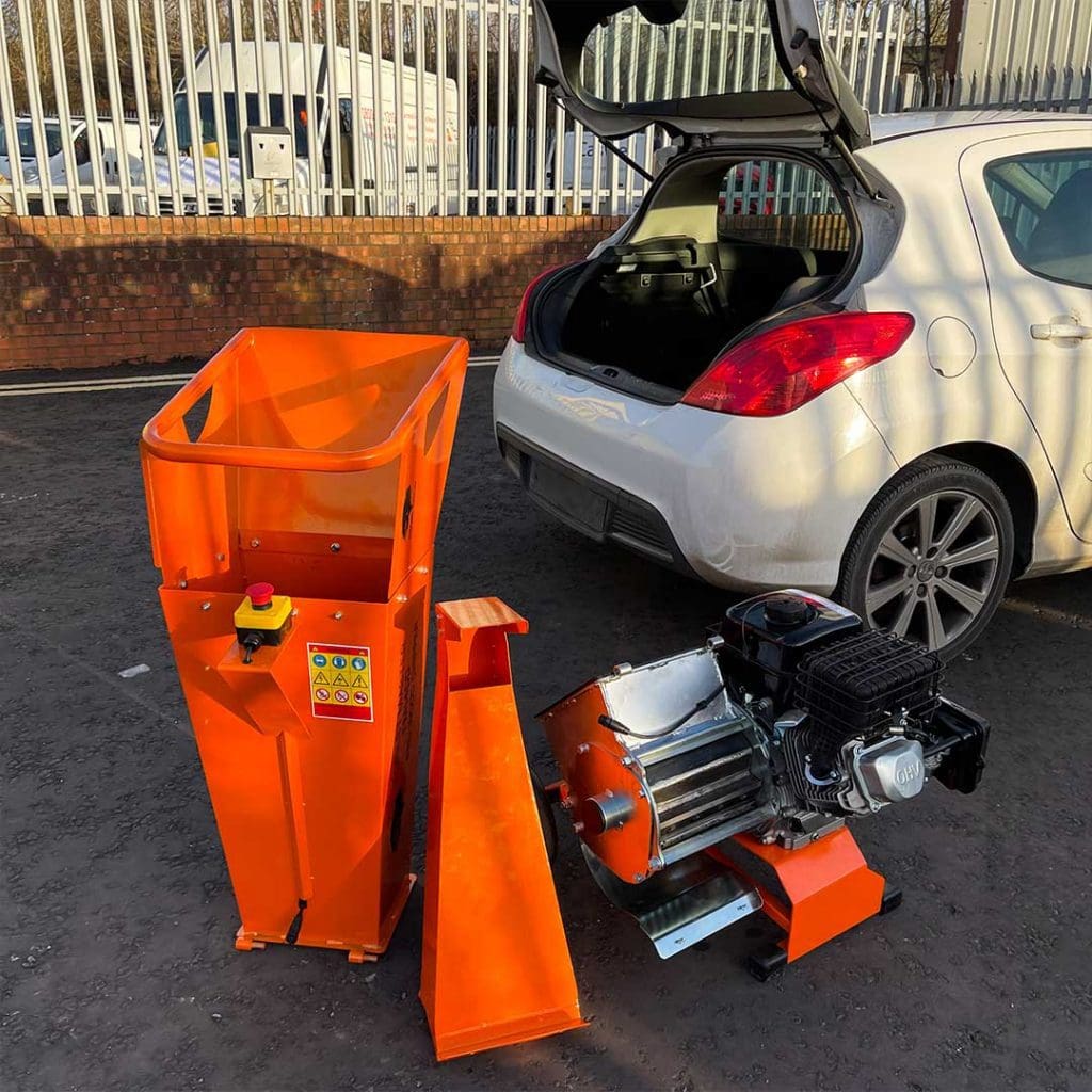 Professional 14HP Petrol Wood Chipper & Garden Shredder (FM14DD ...