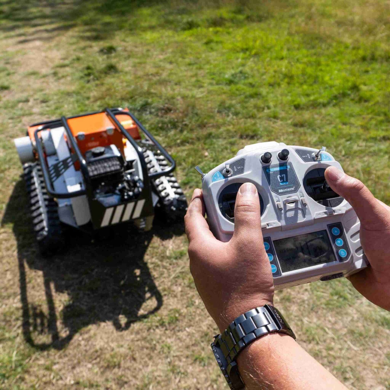 LM-800F Remote Control Flail Mower – 18HP Petrol, 780mm Cut Width, 48 ...